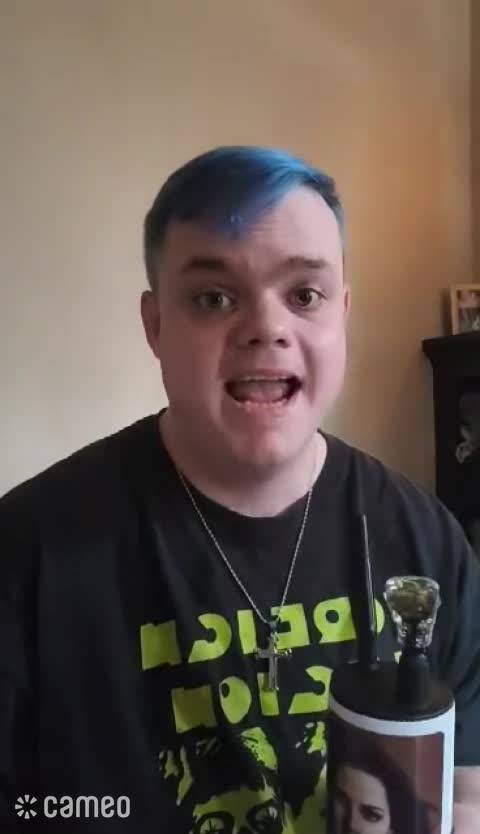 Devon Sweeney for Elle | Cameo