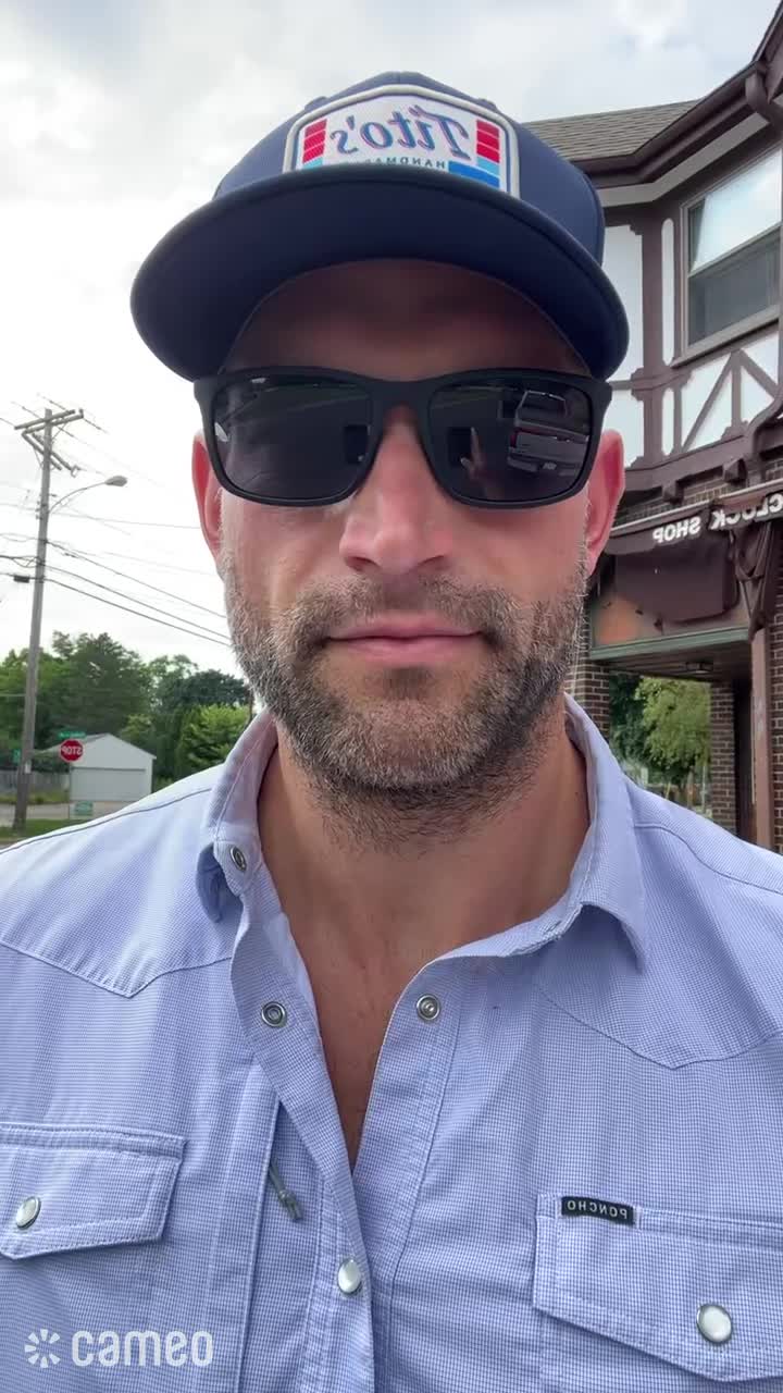Joe Thomas for Peter | Cameo