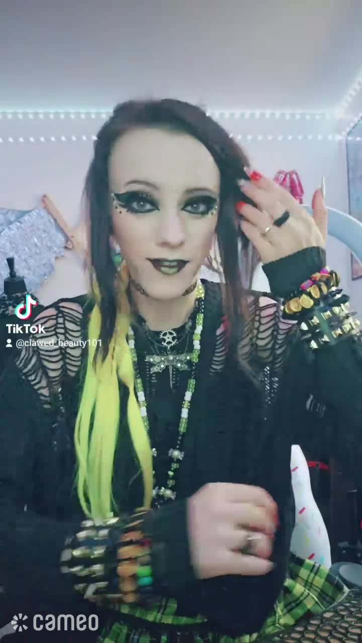 Cameo by Clawed_Beauty101 | Cameo