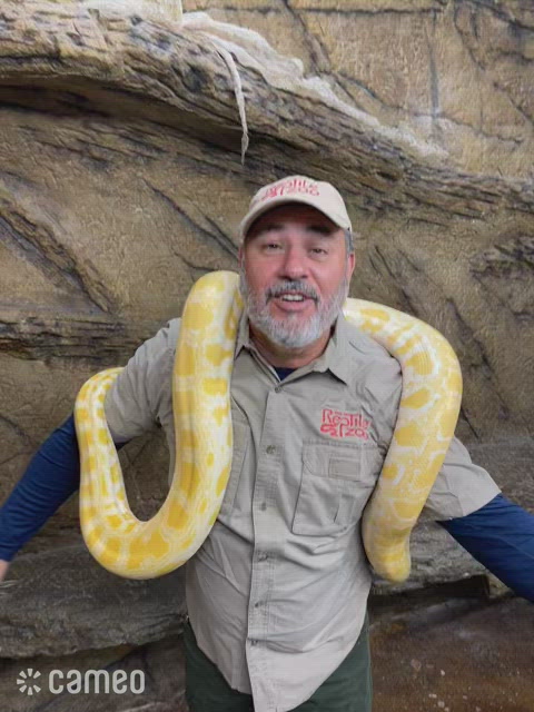 Jay Brewer AKA JayPrehistoricPets for Gigi Beeza | Cameo