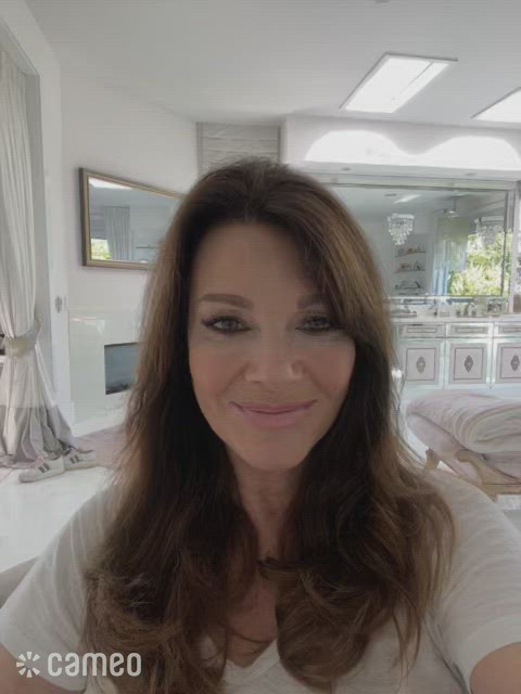 Lisa Vanderpump for Laura Hanrahan | Cameo